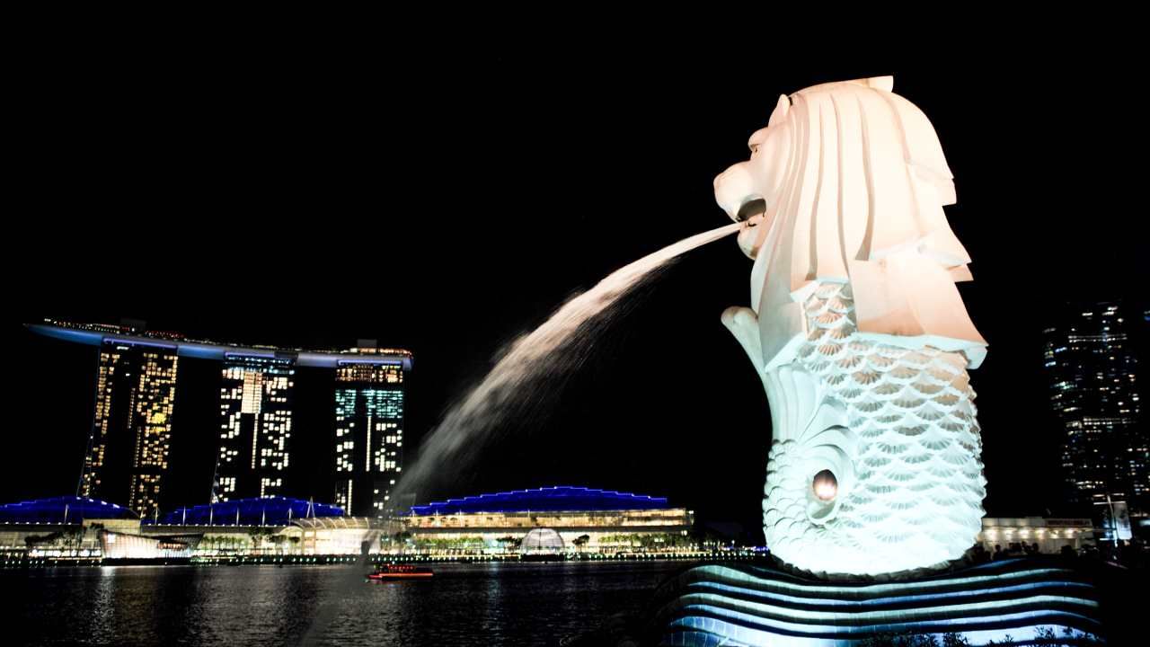 Merlion Park Singapore: Location, History & Things to Do
